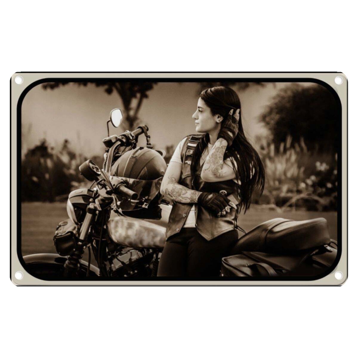 Jetzt Blechschild 20x30 cm Motorrad Bike Girl Frau biker Pinup online
